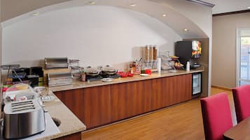 Café da manhã continental grátis todos os dias