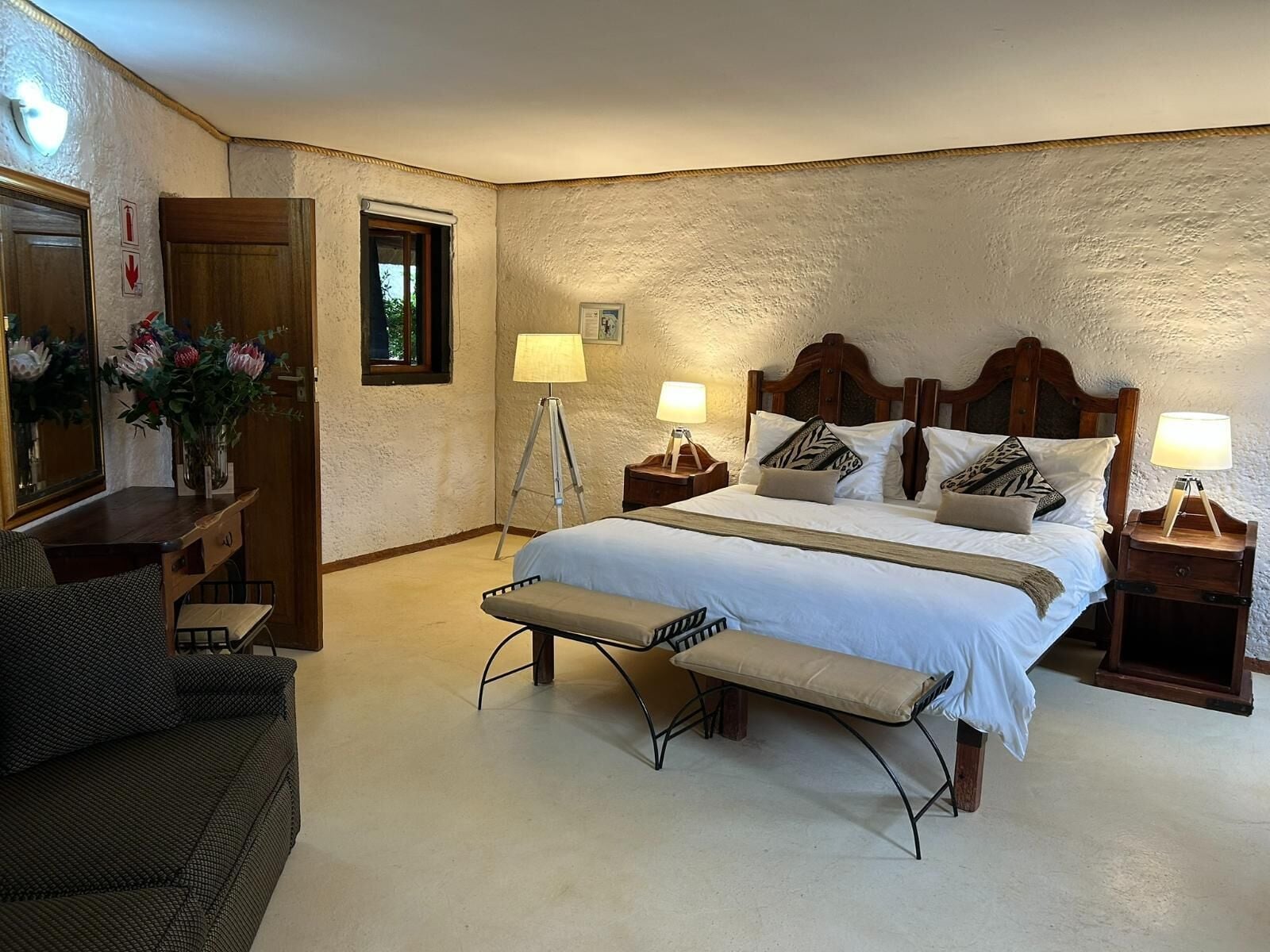 Quarto família | Cofres nos quartos, individualmente decorados