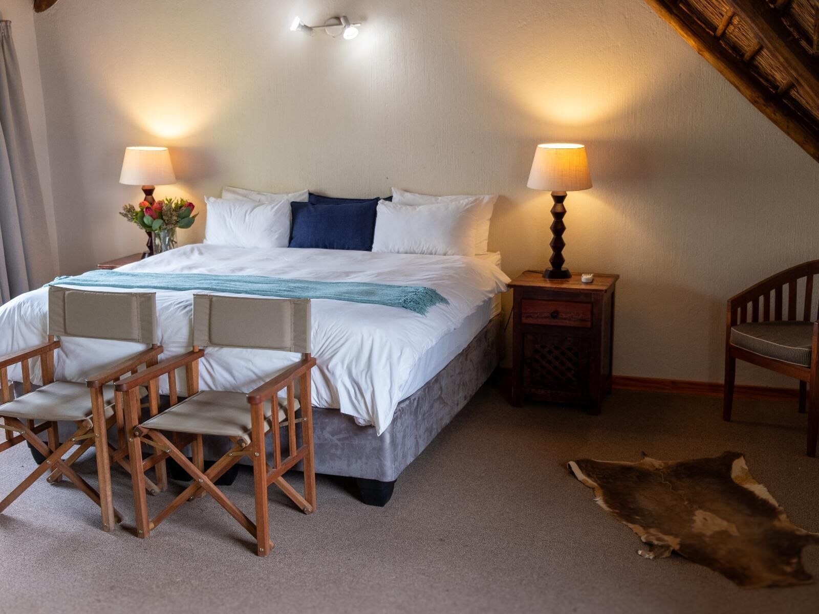 Vila superluxo | Cofres nos quartos, individualmente decorados