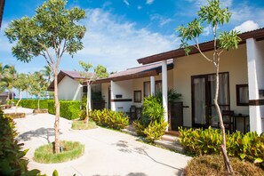 Bungalow Deluxe | Exterior