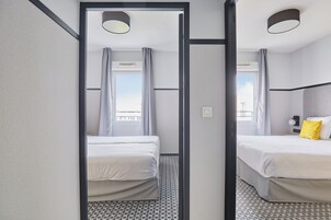 Apartamento, 2 quartos | Secretária, quartos insonorizados, ferro/tábua de engomar 