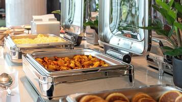 Pequeno-almoço tipo buffet diário incluído