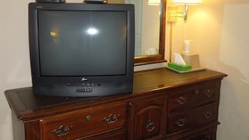 Cortinas blackout, Wi-Fi de cortesia, roupa de cama