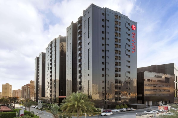 Ramada Hotel & Suites By Wyndham Ajman - Ajmán