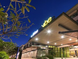 Fachada do alojamento (tarde/noite)