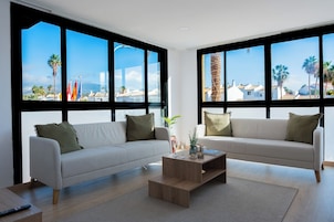2 bares/lounges 