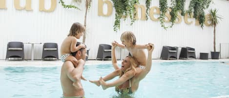 Piscina externa