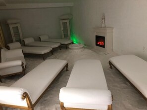 Sala(s) para tratamentos a casais, sauna, banheira de hidromassagem