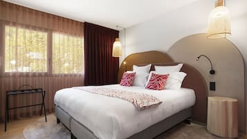 Junior suite, côté village | 1 quarto, roupa de alta qualidade, minibar, cofre no quarto