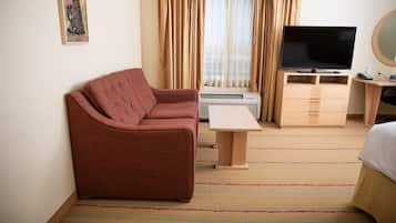 Secretária, ferro/tábua de engomar, Wi-fi grátis