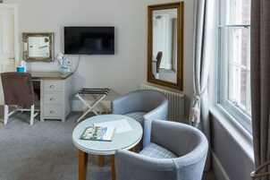 Quarto Duplo Superior | Sala de estar