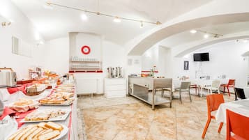 Pequeno-almoço tipo buffet diário incluído