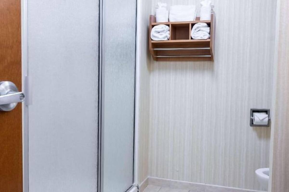 Banheiro | Secador de cabelo, roupões de banho