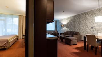 1 quarto, roupa hipoalergénica, cofre com capacidade para portátil