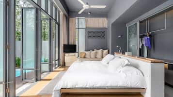 One Bedroom Pool Villa Suite | 2 quartos, roupas de cama premium, frigobar, cofres nos quartos
