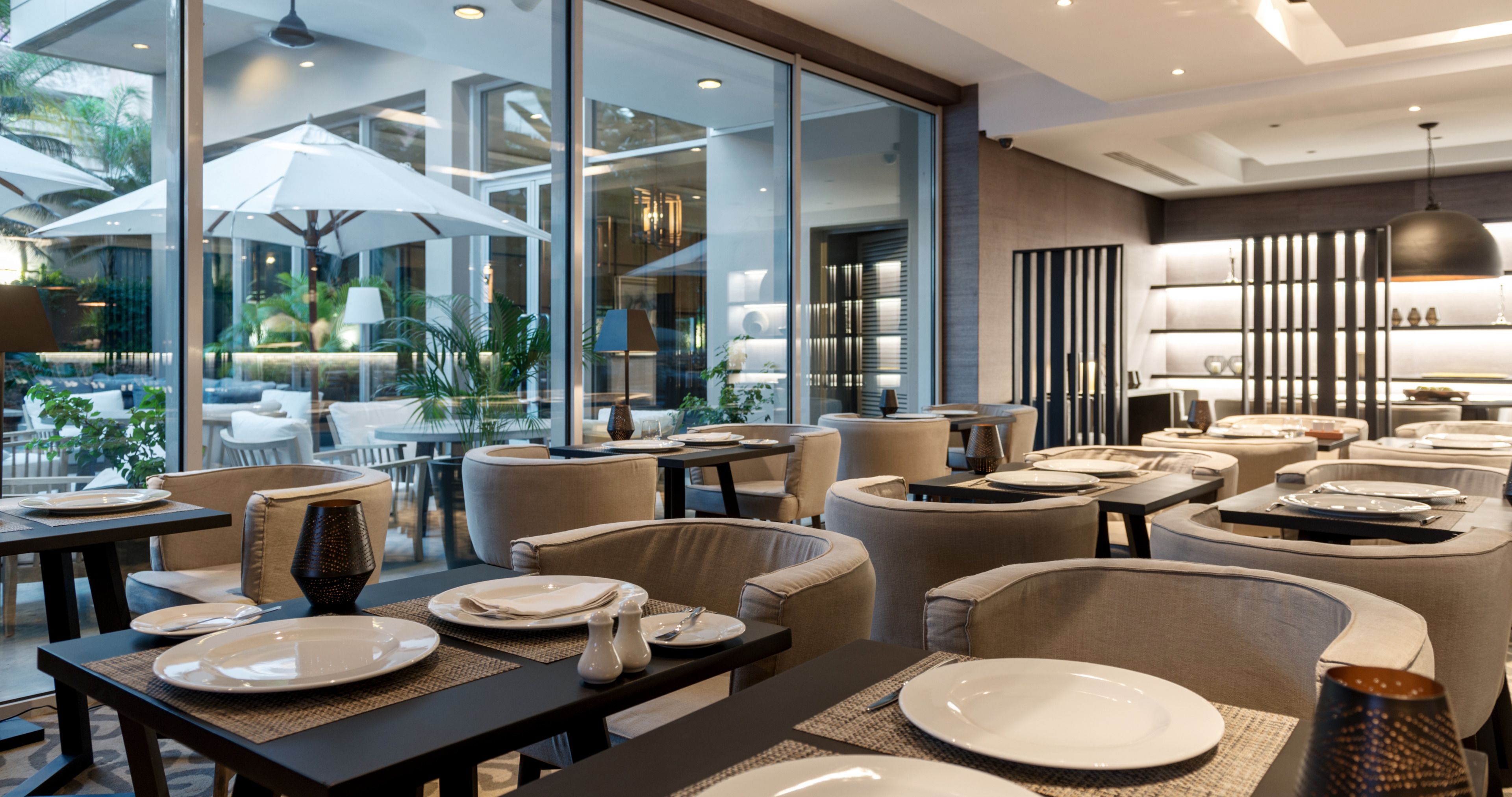 4 restaurantes, café da manhã, culinária internacional