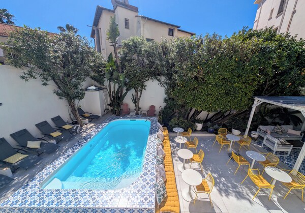 Hotel Mademoiselle - French Riviera