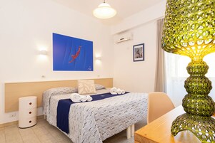 Wi-fi grátis, roupa de cama fornecida 