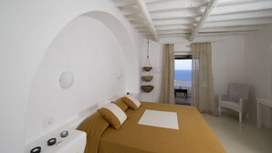 Quarto Duplo Superior | Minibar com produtos grátis, cofre no quarto, Wi-fi grátis