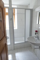 Duche na casa de banho
