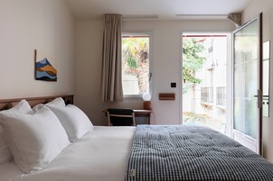 Quarto Superior, vista para o pátio | Vista do quarto