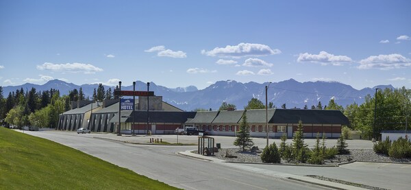 The Crestwood Hotel - Alberta