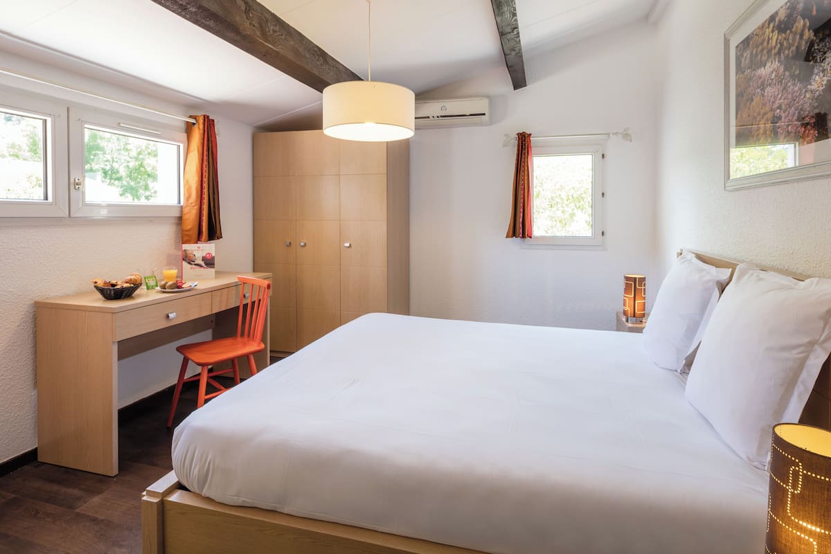Appartement 1 chambre 2 personnes | 1 quarto, roupa de alta qualidade, com mobília individualizada