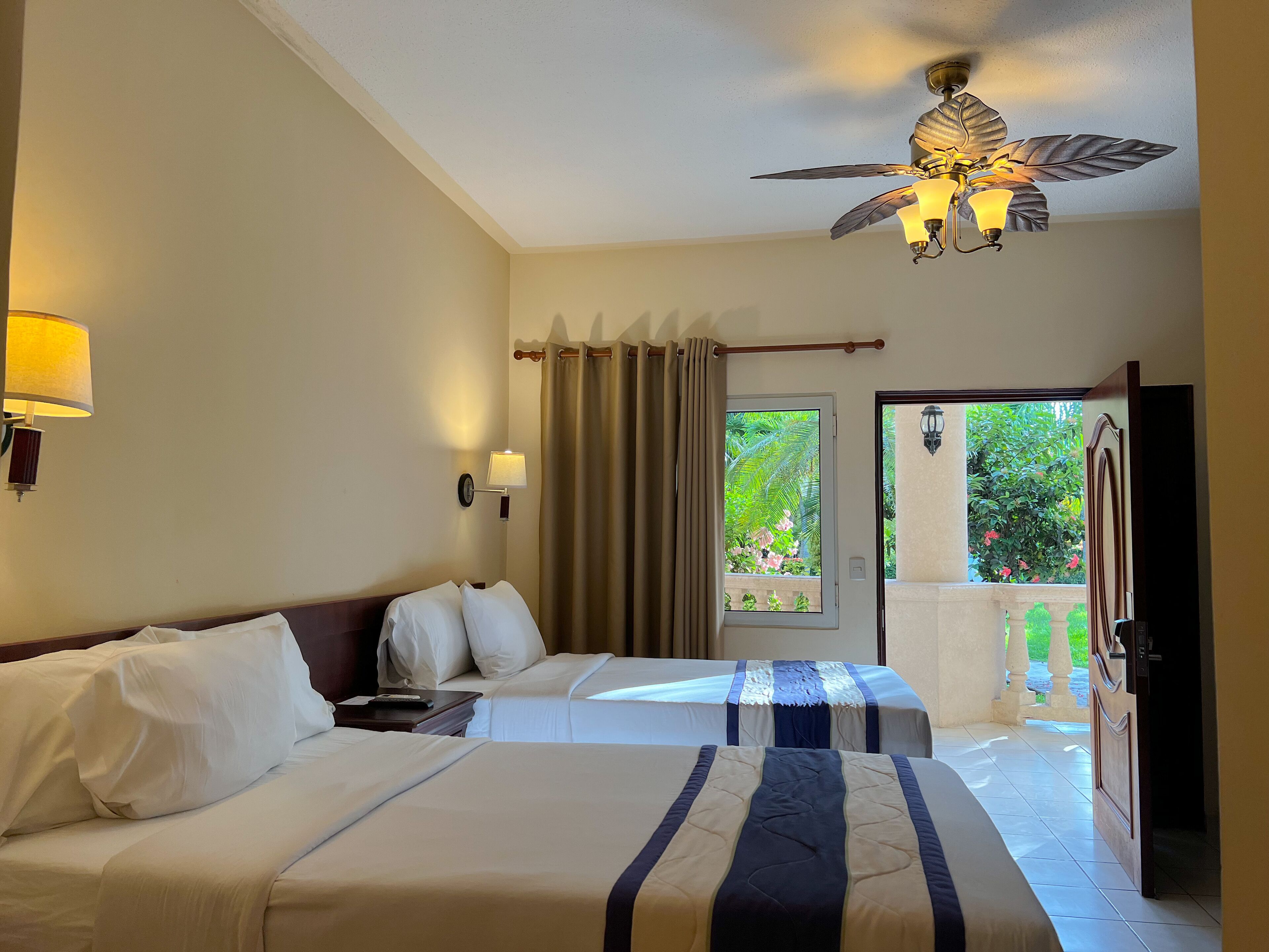 La Ensenada Beach Resort - All Inclusive Reviews, Deals & Photos 2025 ...