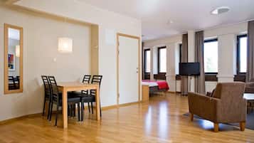 Quarto Duplo, várias camas | Cortinas/cortinados opacos, quartos insonorizados