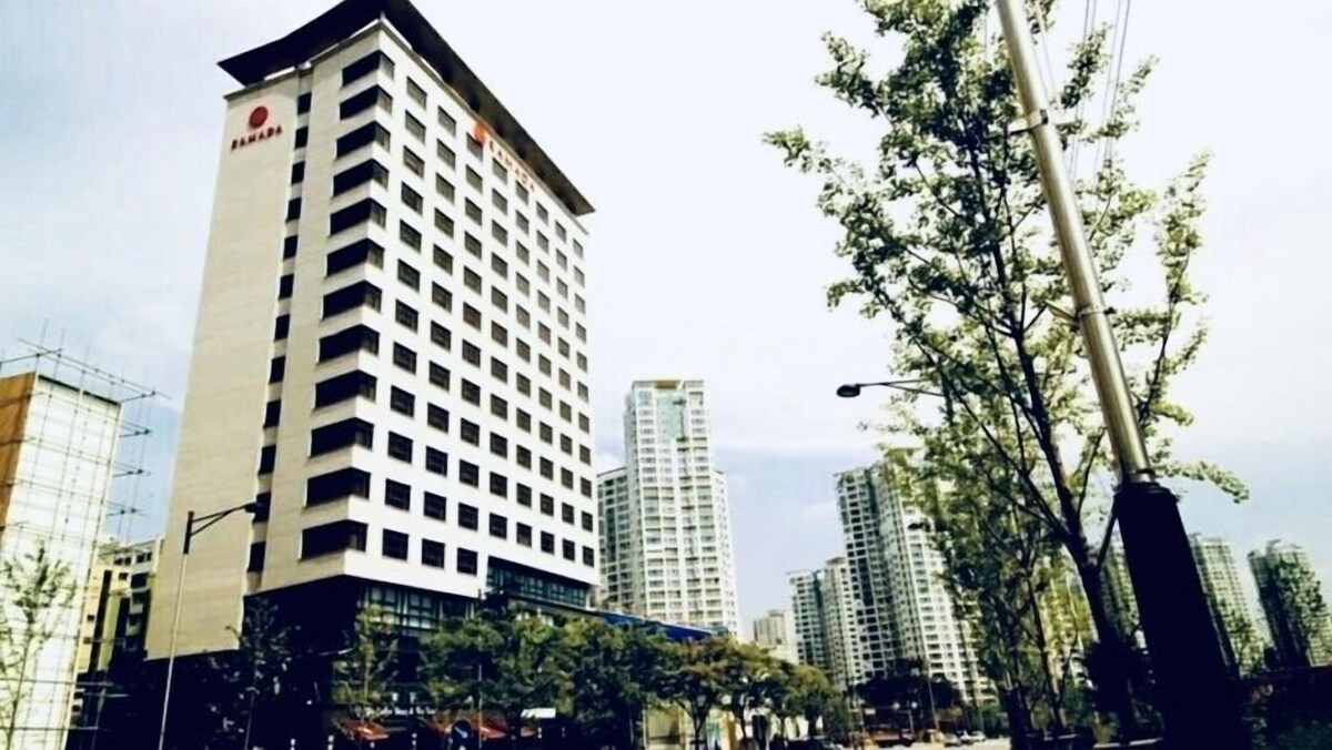 Ramada by Wyndham Dongtan Hotel Reviews, Deals & Photos 2023 - Expedia