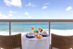 Quarto luxo, de frente para o mar | Vista para praia/oceano