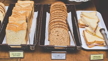 Pequeno-almoço tipo buffet incluído