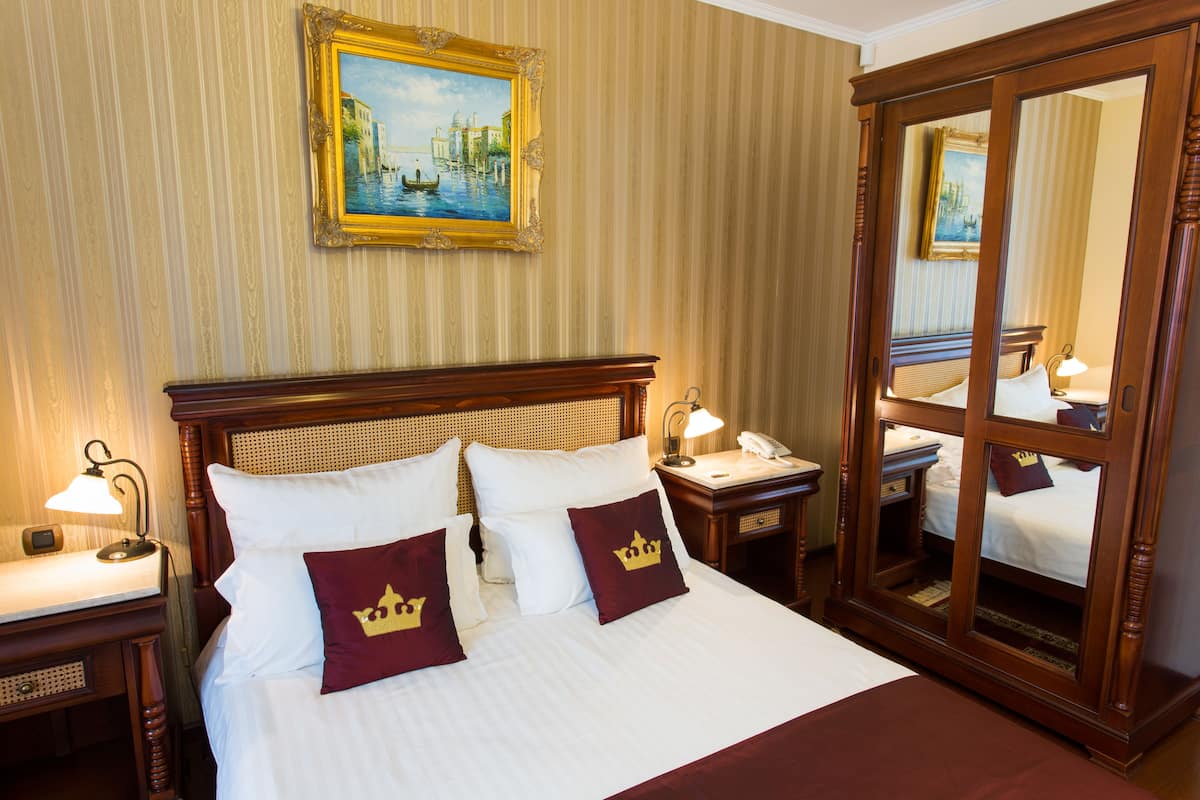 Suite Júnior | Roupa de alta qualidade, minibar, cofre no quarto, secretária
