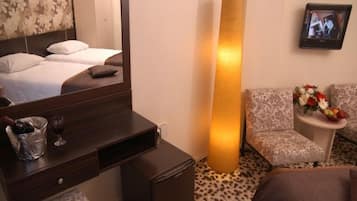 TV LED 30 polegadas com canais via satélite, TV