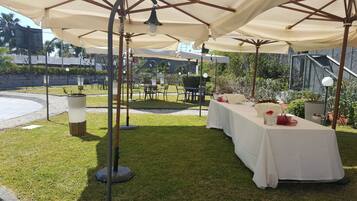 Espaço exterior para banquetes