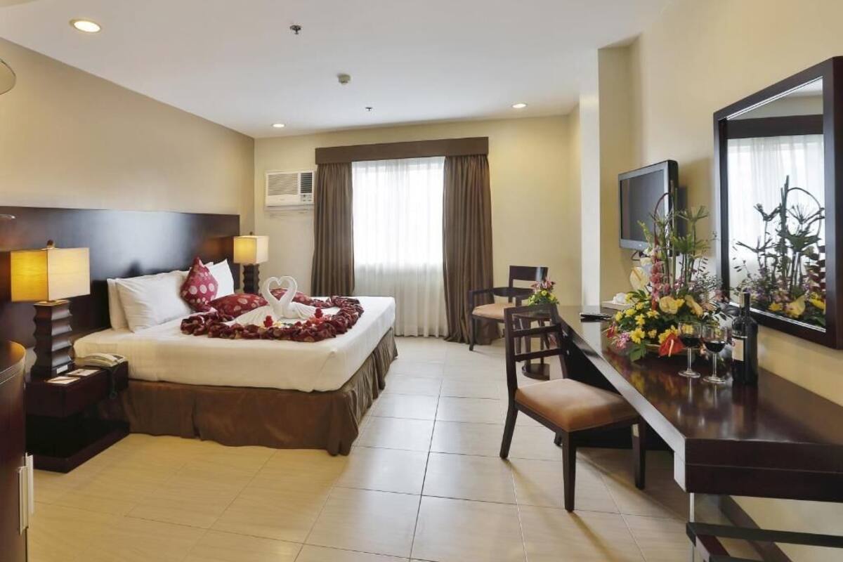 Roupa de alta qualidade, edredões de penas, secretária