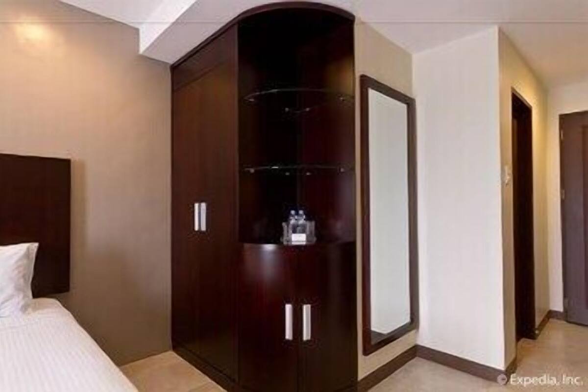 Roupa de alta qualidade, edredões de penas, secretária