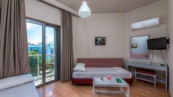 Apartamento, 2 quartos | Camas de colchão Select Comfort, minibar, cofre no quarto, secretária