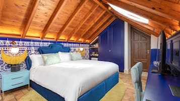 Quarto Duplo Deluxe, 1 cama king-size, não fumadores | Lençóis de algodão egípcio, roupa de alta qualidade, edredões de penas