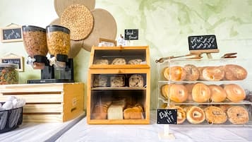 Pequeno-almoço continental diário incluído
