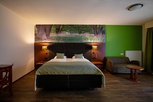 Suíte | Camas com colchões pillow-top, frigobar, cofres nos quartos
