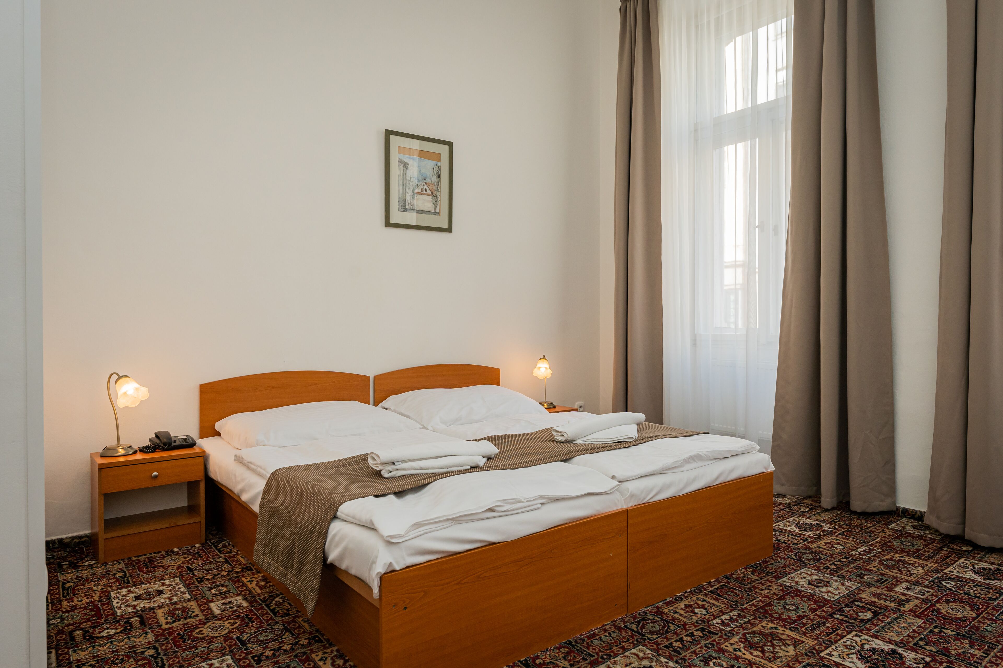 Cofres nos quartos, Wi-Fi (sobretaxa), roupa de cama