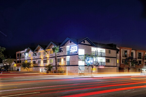 Lyfe Inn & Suites By Aga - San Diego Airport/point Loma - San Diego, CA