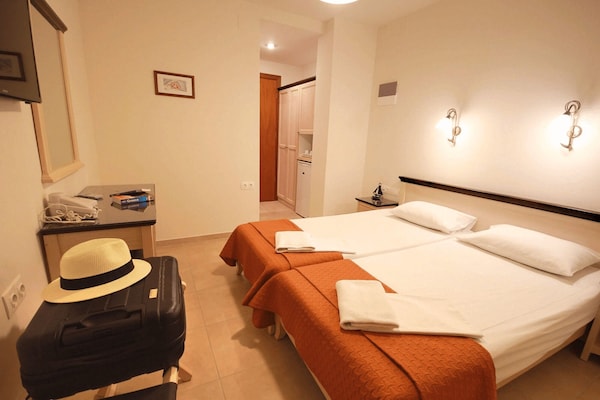 Mirabello Hotel - Heraklion