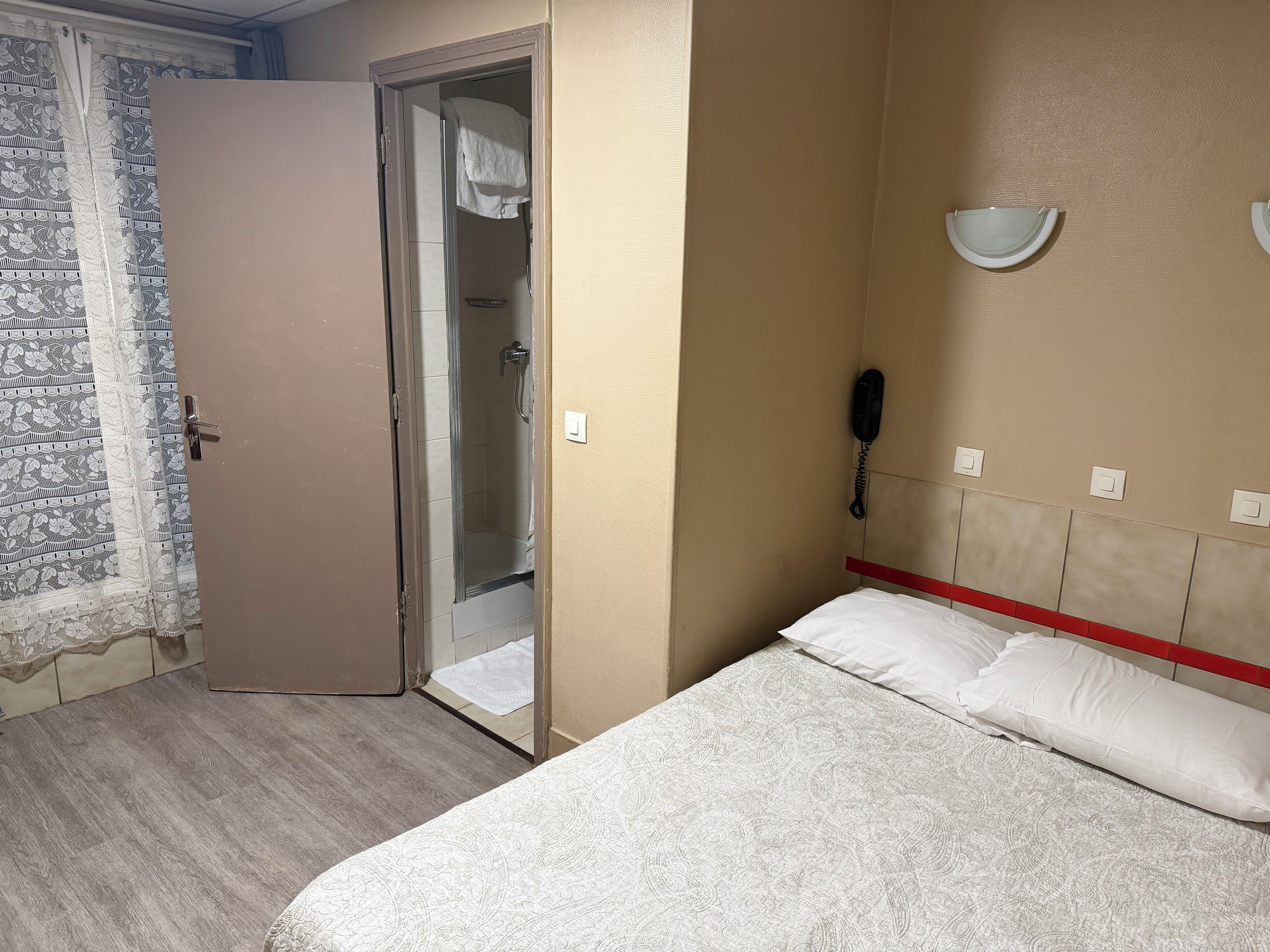 Quarto Duplo | Lençóis de algodão egípcio, camas de colchão Select Comfort 