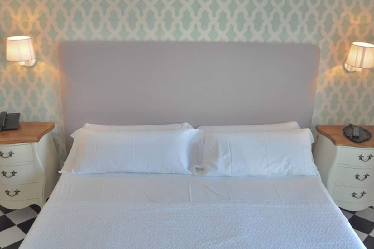 Quarto Duplo Standard | 1 quarto, camas de colchão Select Comfort, minibar