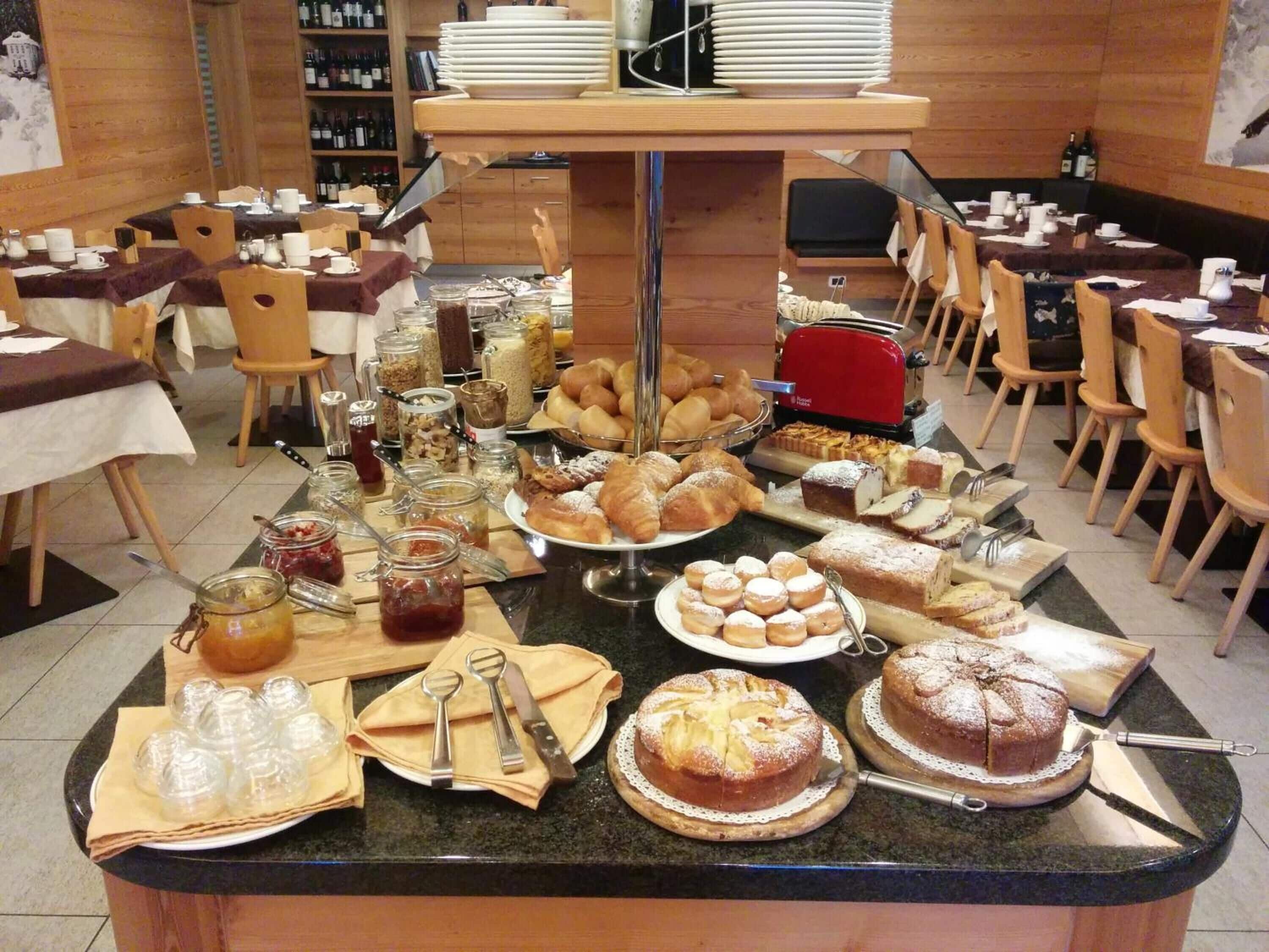 Café da manhã, almoço e jantar