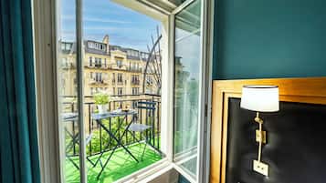 Chambre Classique - Balcon Tour Eiffel | Roupa de alta qualidade, camas de colchão Tempur-Pedic, cofre no quarto
