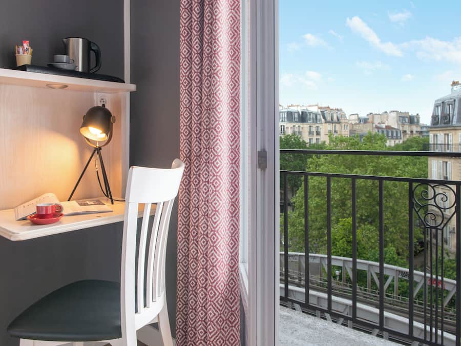 Quarto Duplo Panorâmico | Minibar, cofre no quarto, secretária, quartos insonorizados