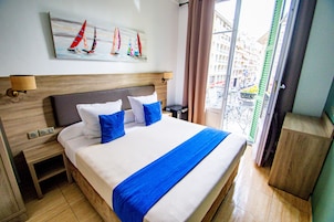 Quarto Duplo Superior, terraço | Cofre no quarto, secretária, quartos insonorizados, Wi-fi grátis 